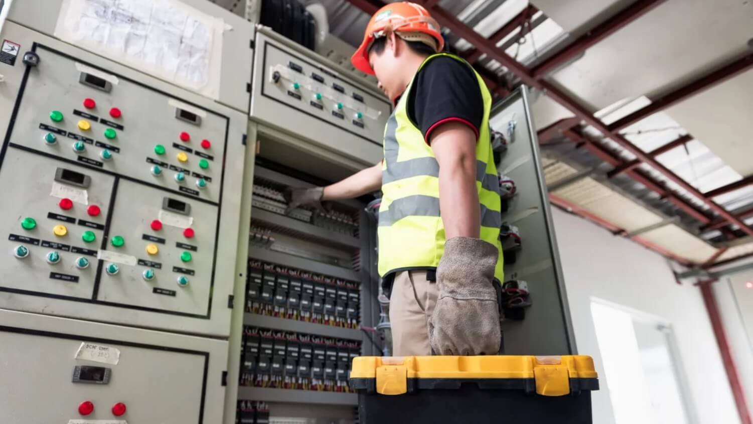 Troubleshooting Industrial Control Panels: Common Issues and Solutions | Becker Mining USA